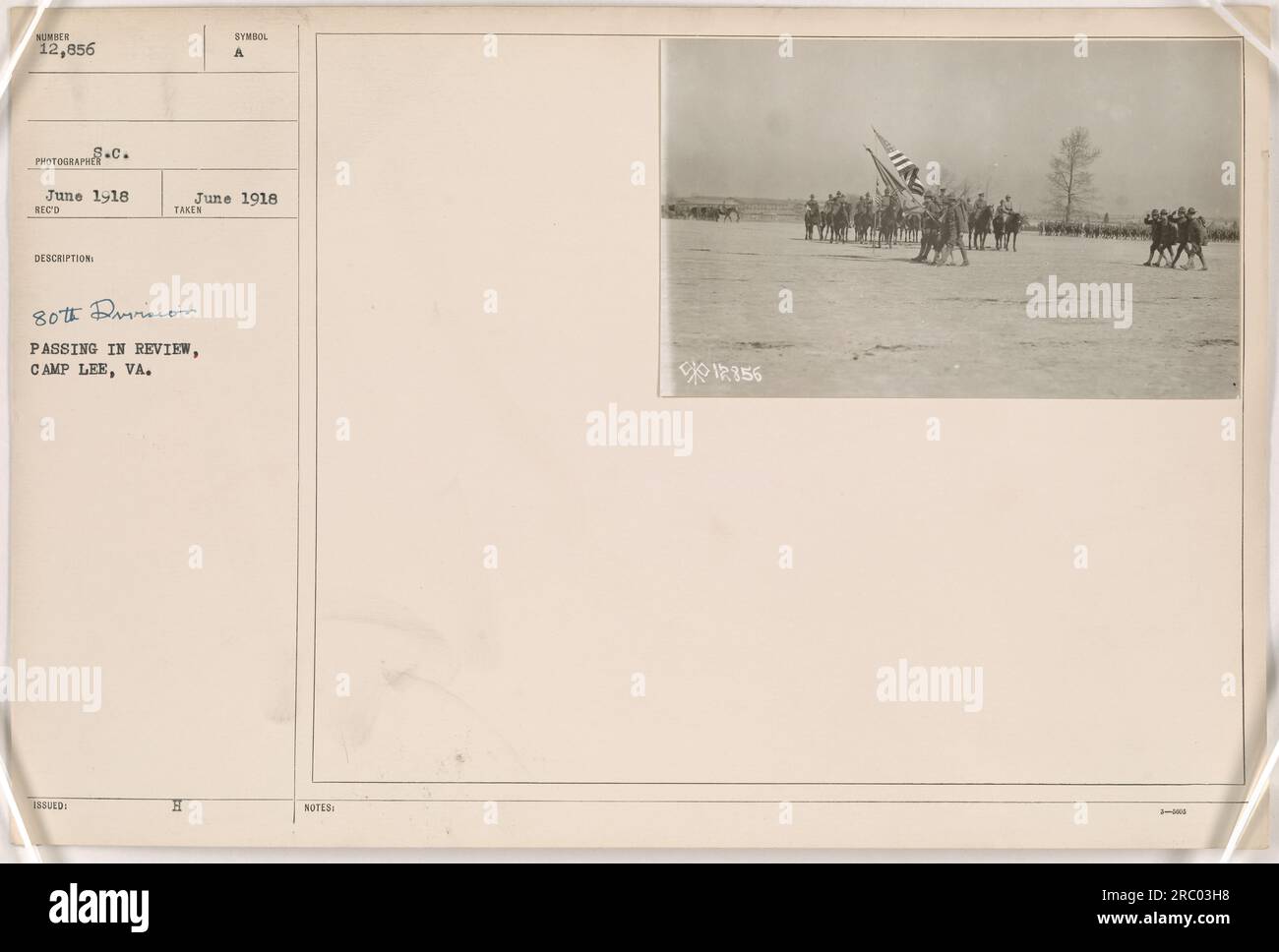 Soldiers 80th division pass hi-res stock photography and images - Alamy