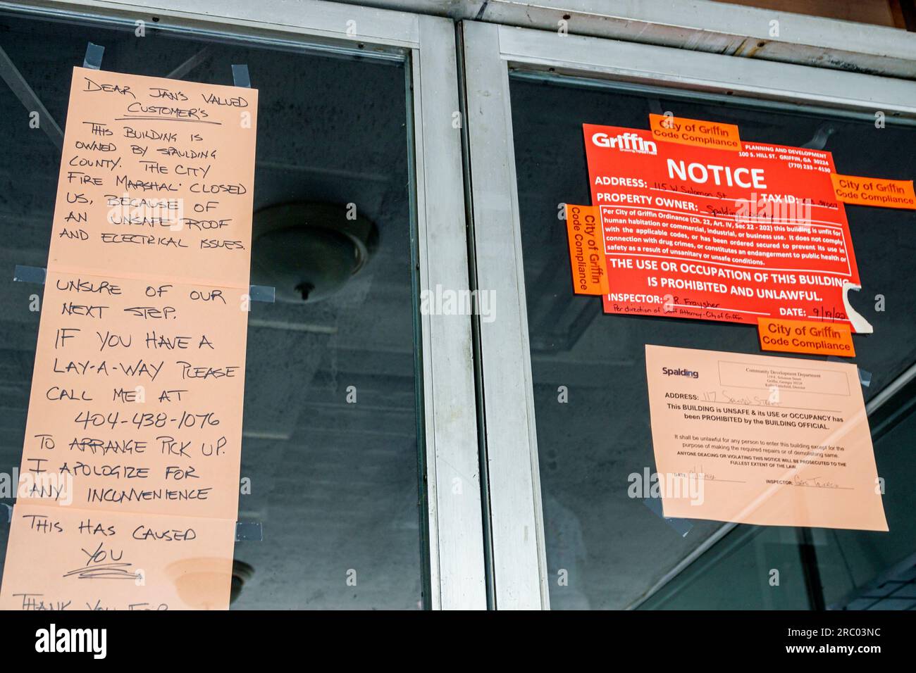 Unsafe building hi-res stock photography and images - Alamy