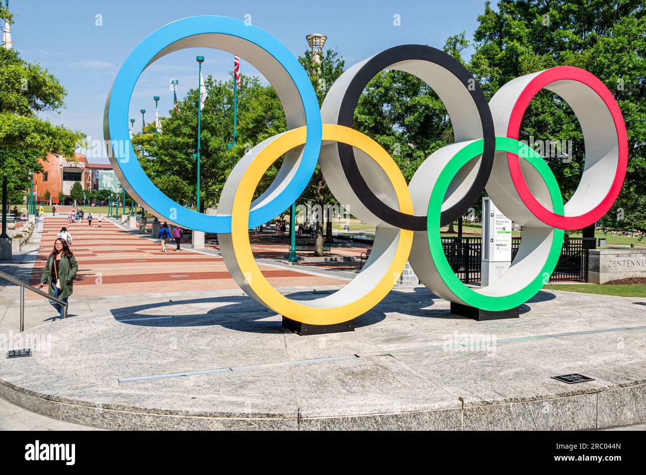 Five rings hi-res stock photography and images - Alamy