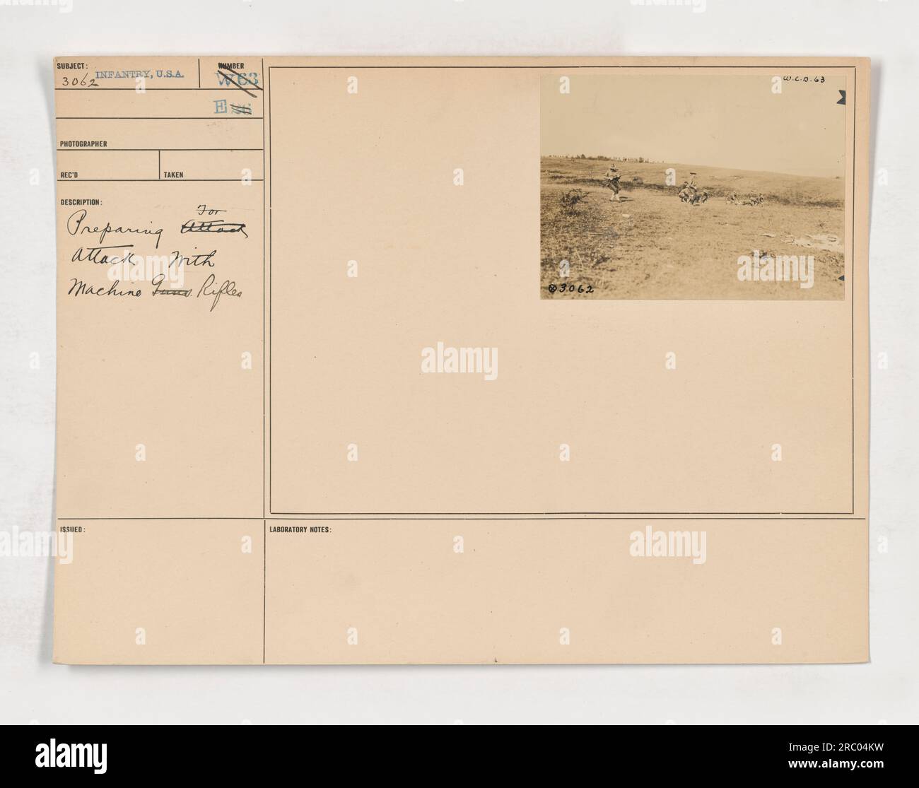 Soldiers of the U.S. Infantry preparing for an attack with machine guns ...