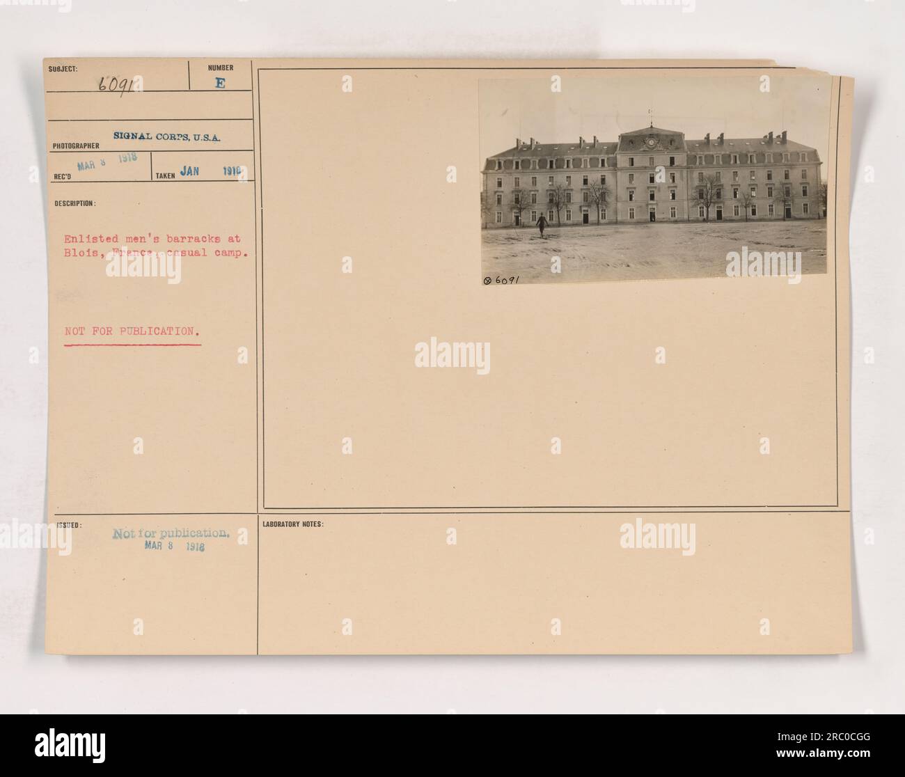 Mens barracks hi-res stock photography and images - Alamy
