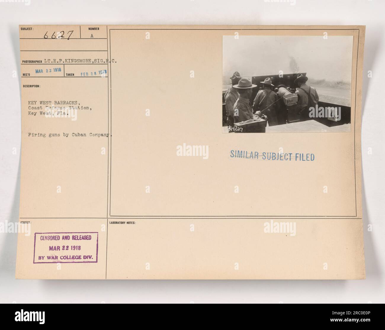 Cuban soldiers in action hi-res stock photography and images - Alamy