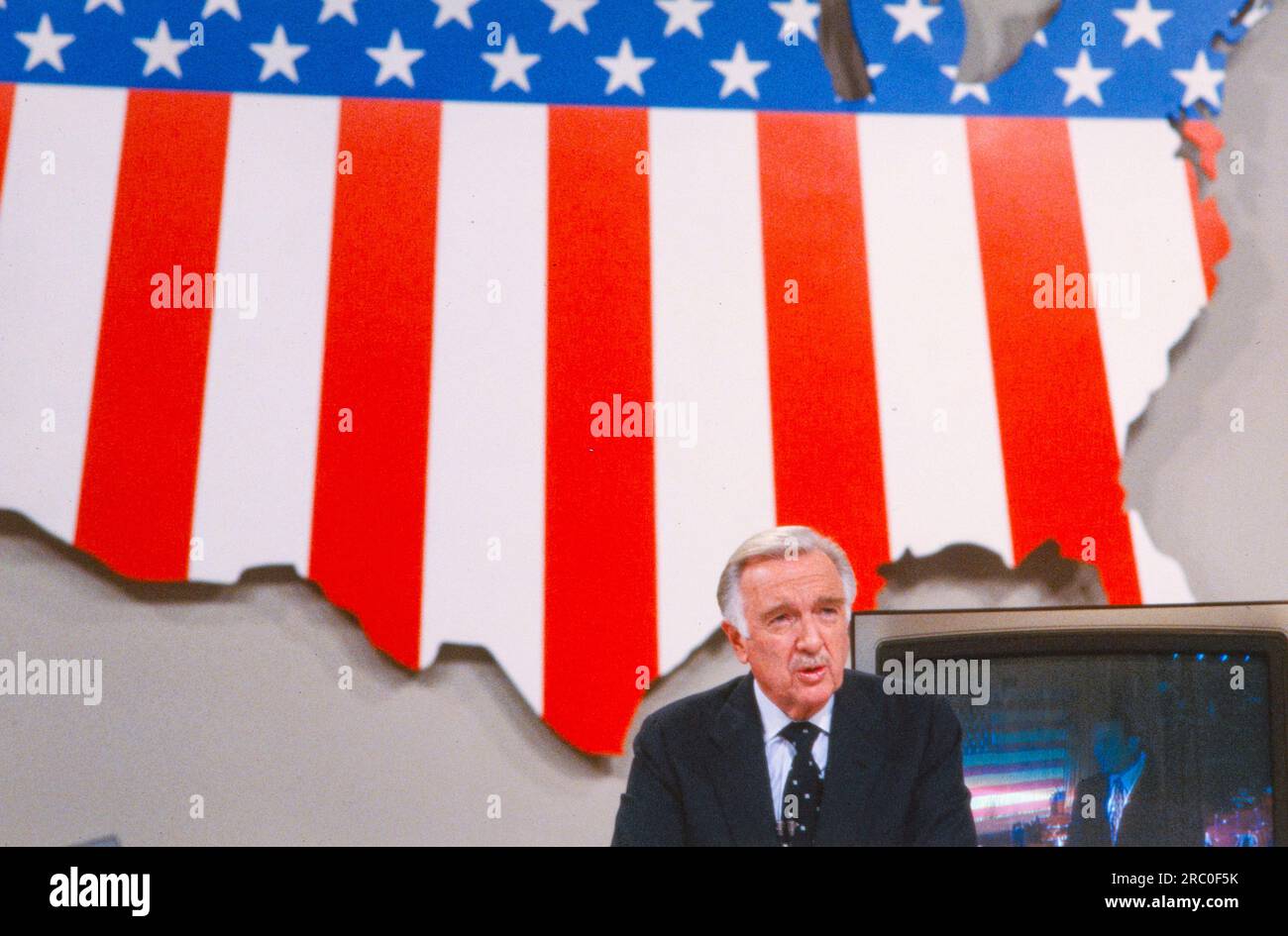 News anchor 1970s hi-res stock photography and images - Alamy