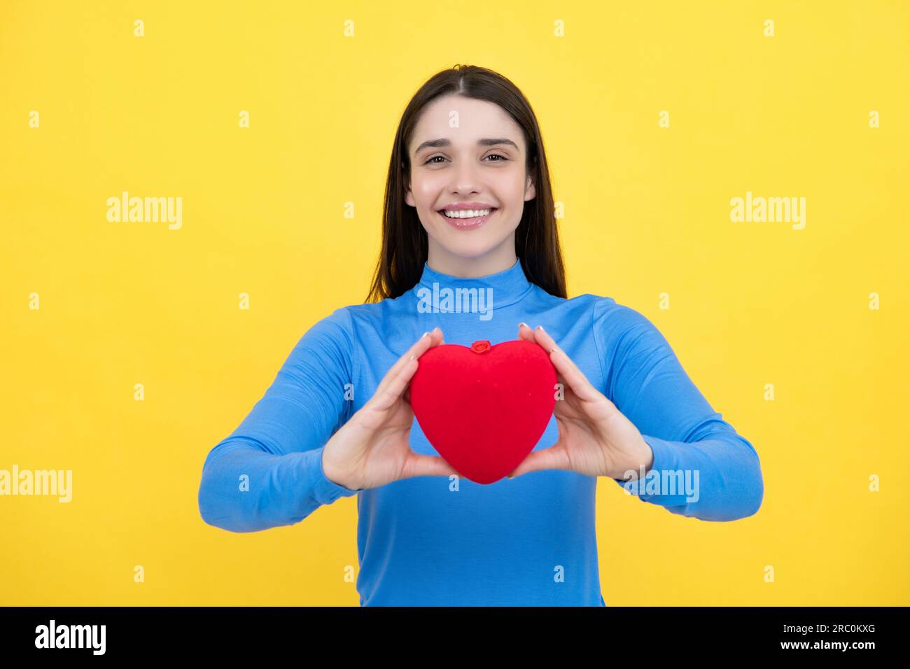 Beautiful amazing woman cuddle paper card heart shape, dreamy isolated ...