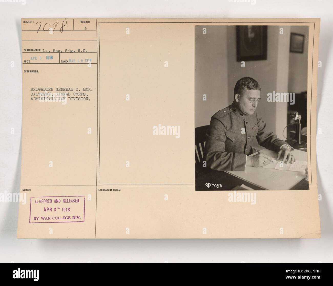 Us army signal corps ww1 hi-res stock photography and images - Alamy