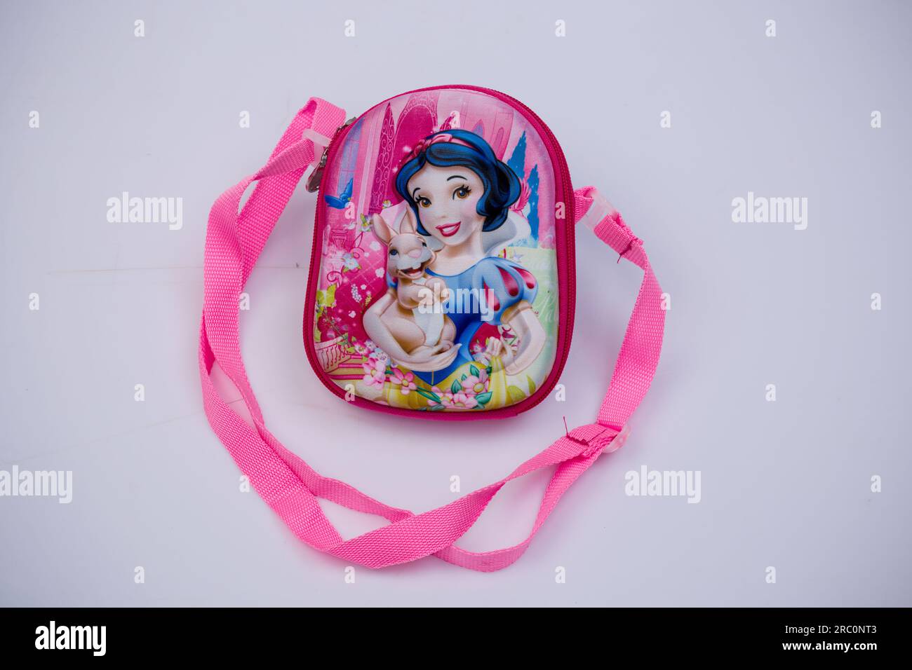 Kids backpack illustration hi-res stock photography and images - Alamy