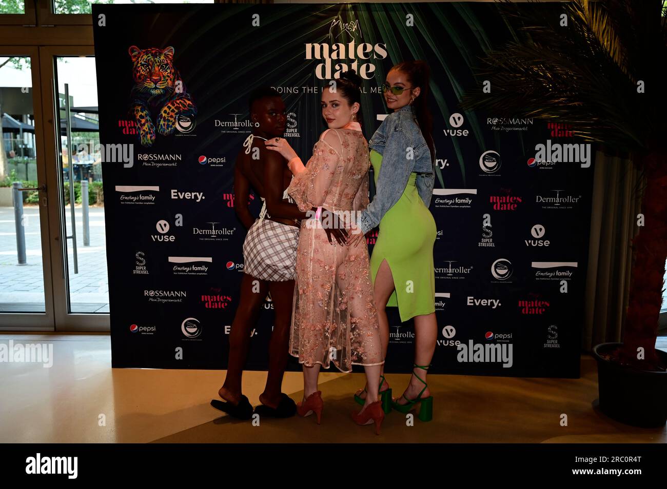 Noëlla Mbomba, Coco Clever, Luca Angelina Vanak beim Mates Date ...