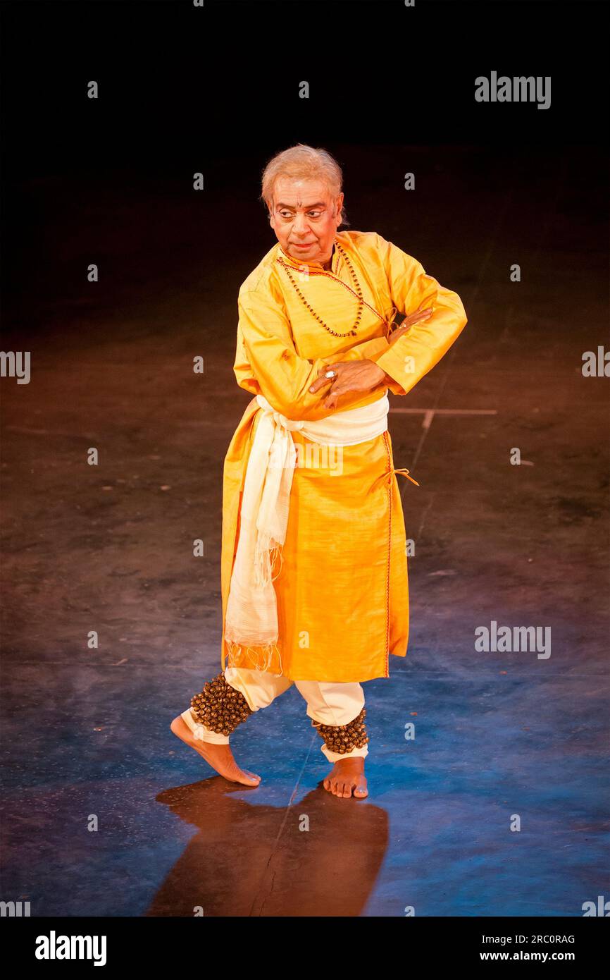 CHENNAI, INDIA - DECEMBER 28: Indian classical dance Kathak pref Stock ...