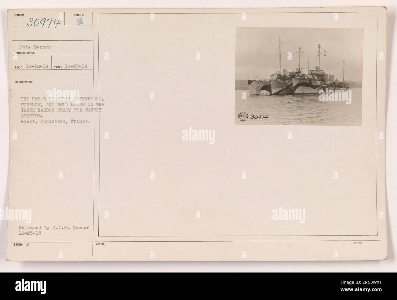 Uss destroyers in france hi-res stock photography and images - Alamy