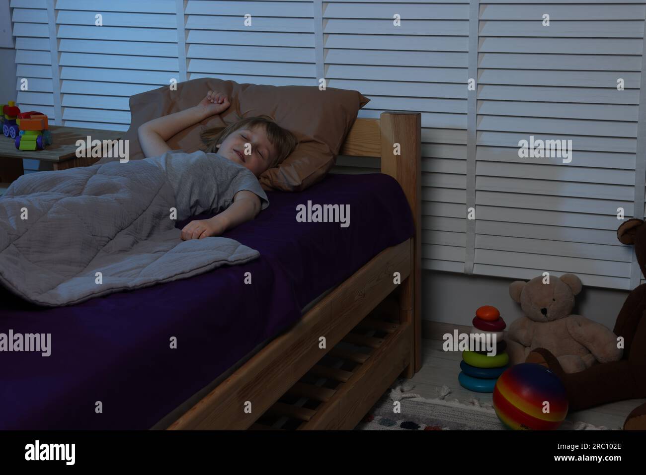 Boy bed awake night hi-res stock photography and images - Alamy