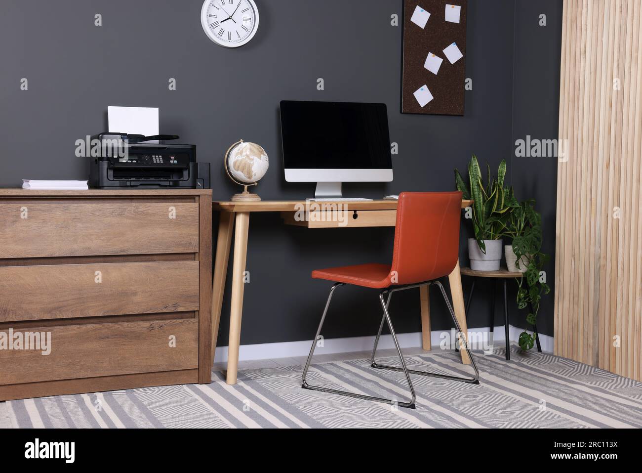 Modern computer setup printer hi-res stock photography and images - Alamy
