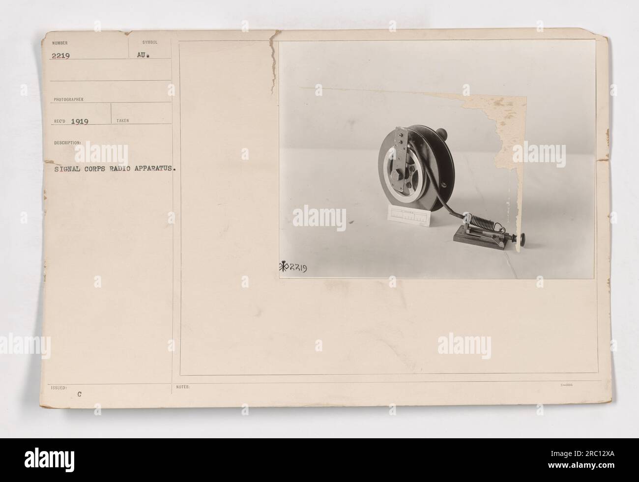 American soldiers operating a Signal Corps radio apparatus during World ...