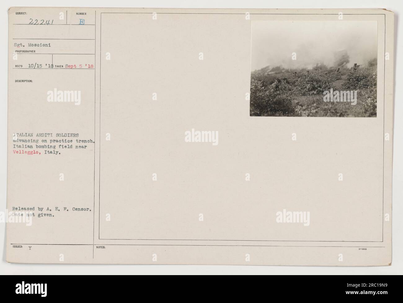 Italian ARDITI SOLDIERS advancing on a practice trench near Vellegglo ...