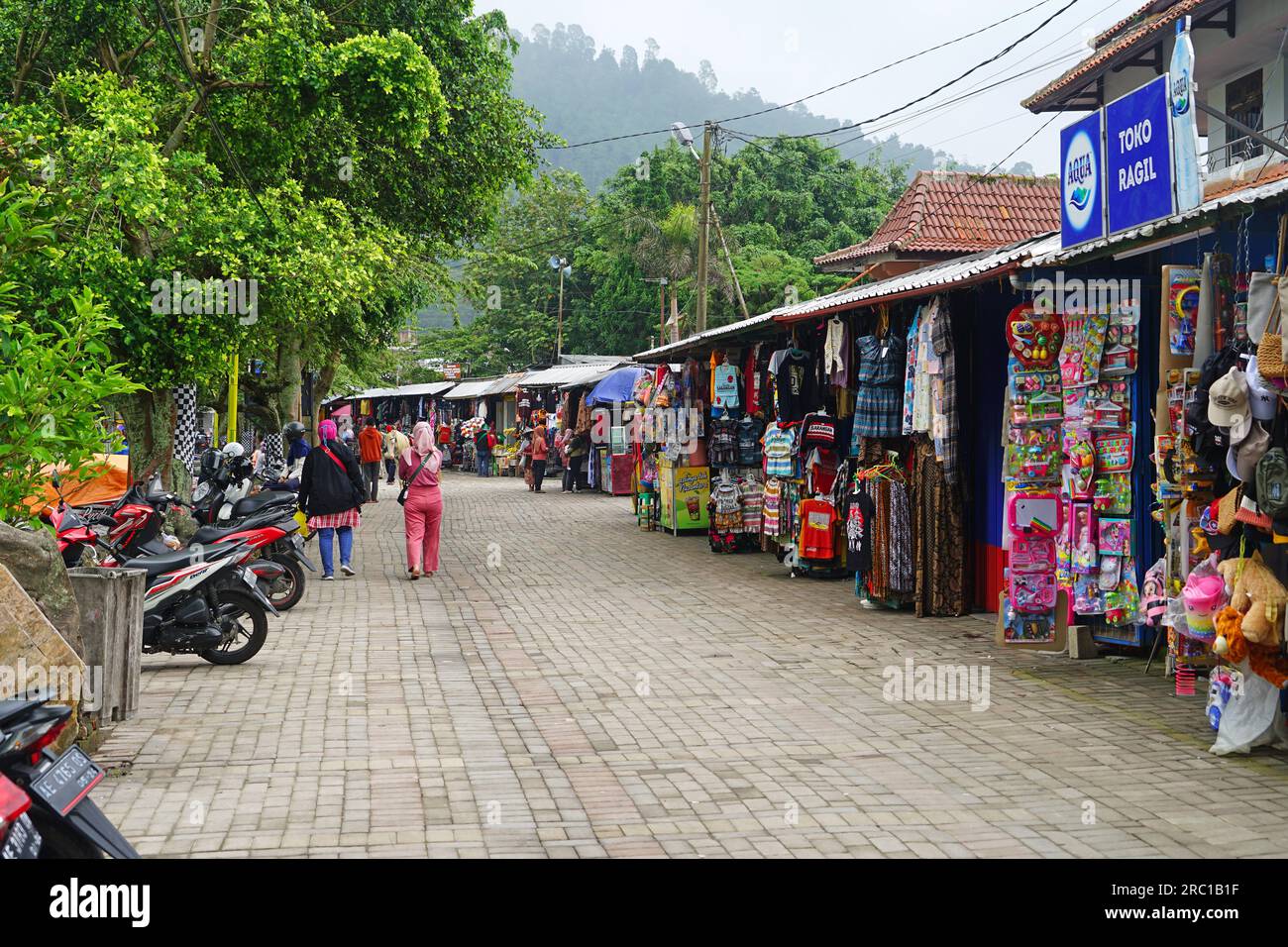 Telaga sarangan hi-res stock photography and images - Alamy
