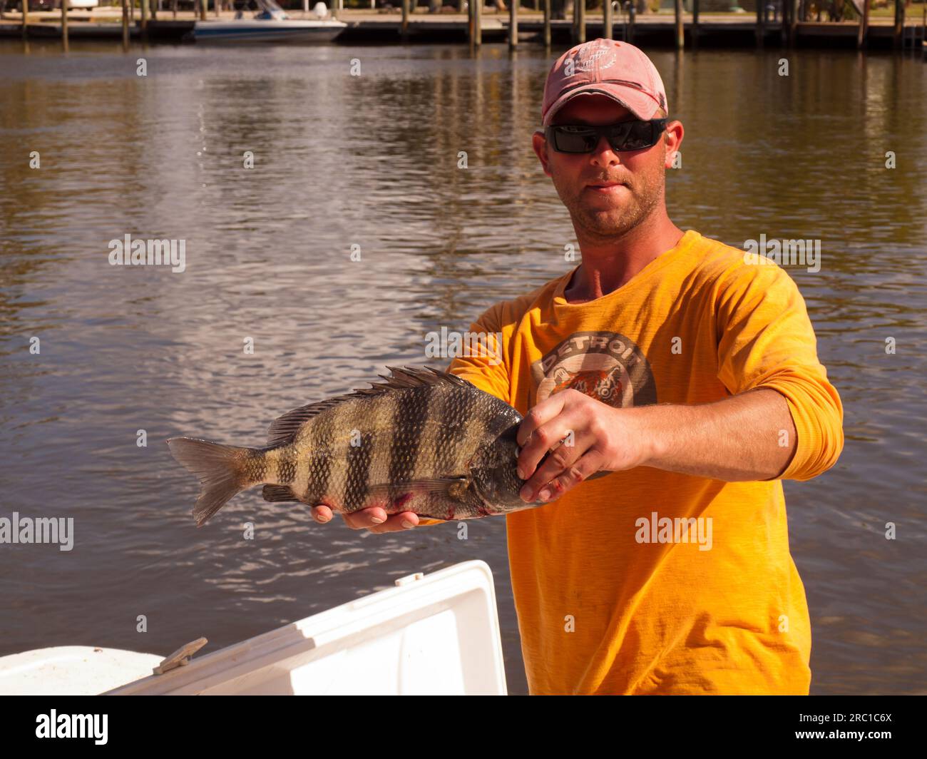Sport fisherman showing catch hi-res stock photography and images - Alamy