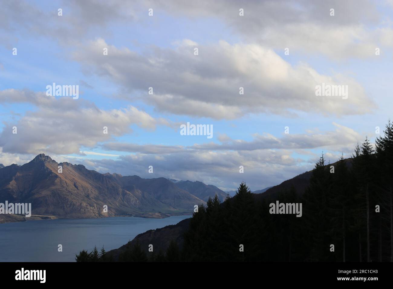 Images captured at the beautiful lake in Queenstown Stock Photo - Alamy