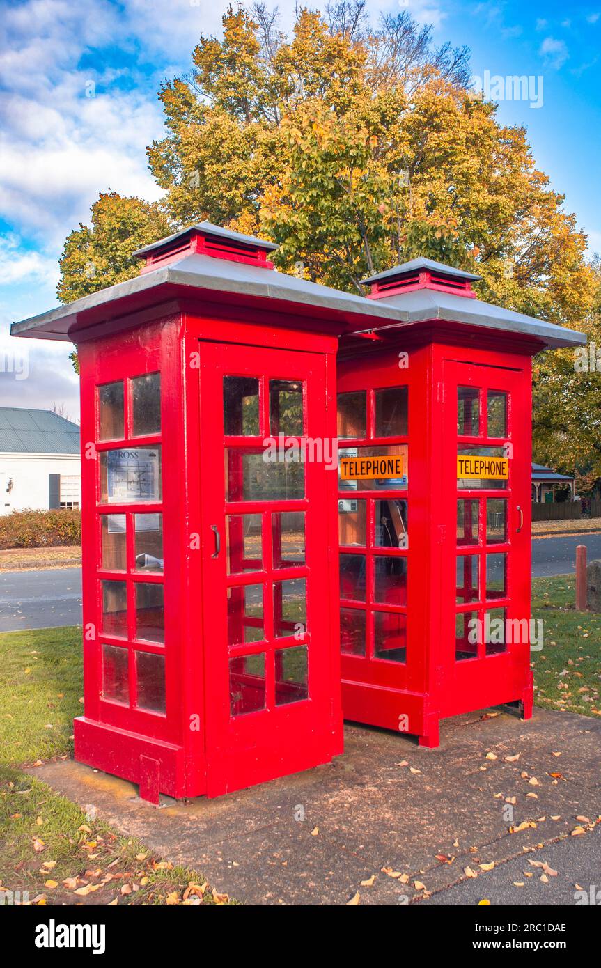 Vintage phone booth hi-res stock photography and images - Alamy