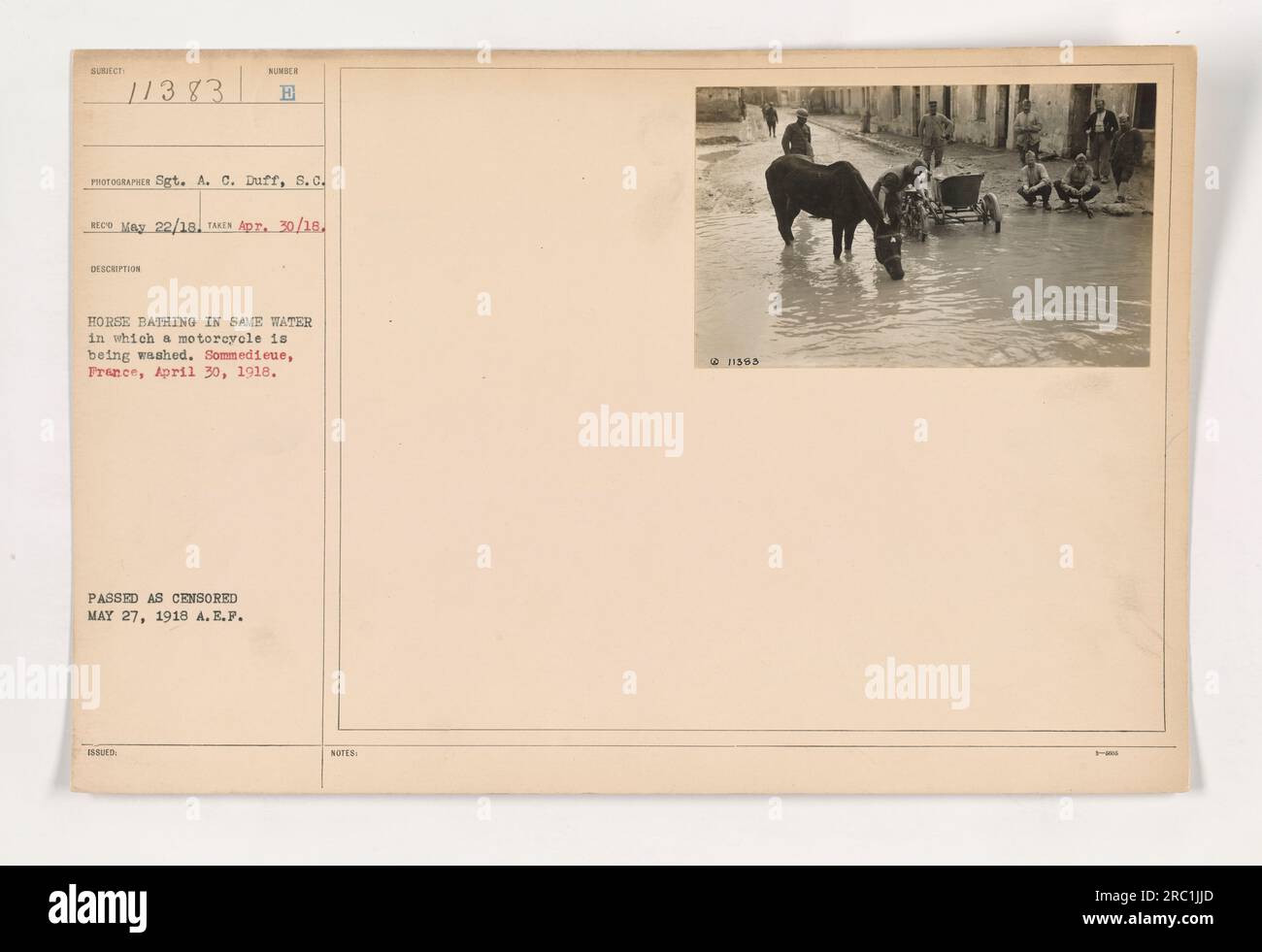 American soldiers bathing hi-res stock photography and images - Alamy