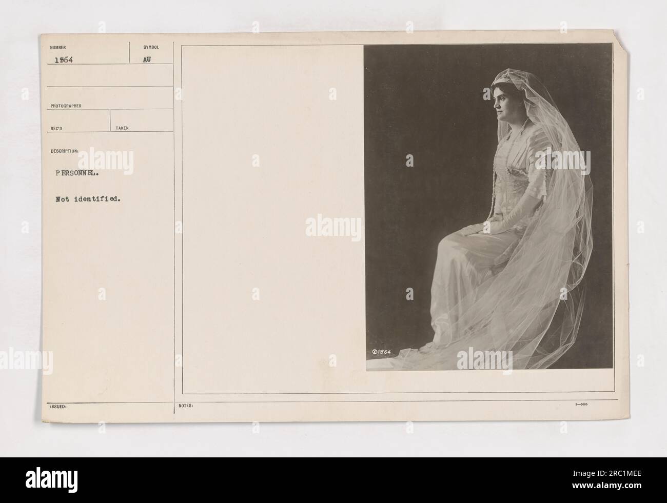 Image: 111-SC-1564 Caption: Unidentified American military personnel ...