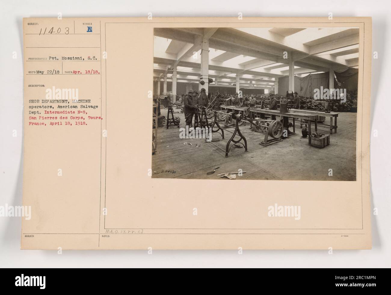 Machine operators in the shoe department of the American Salvage ...