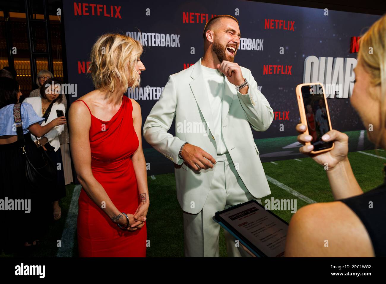 Kansas City Cheifs tight end Travis Kelce and Actor Heidi Gardner ...