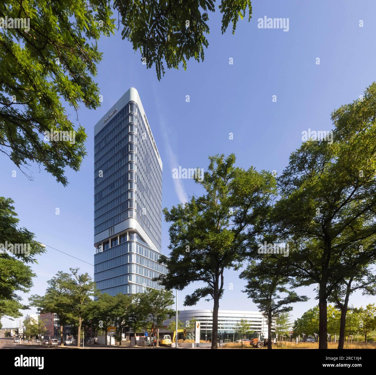 Porsche Design Tower, Porsche Centre, new high-rise building at ...