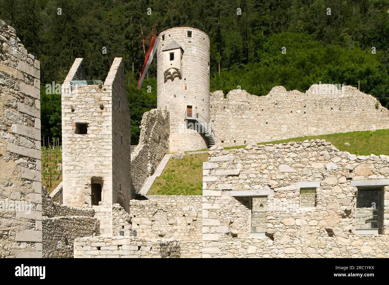 Border castle hi-res stock photography and images - Alamy