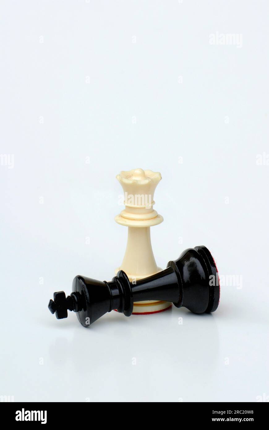 Chess pieces, chess, freestanding, object Stock Photo - Alamy