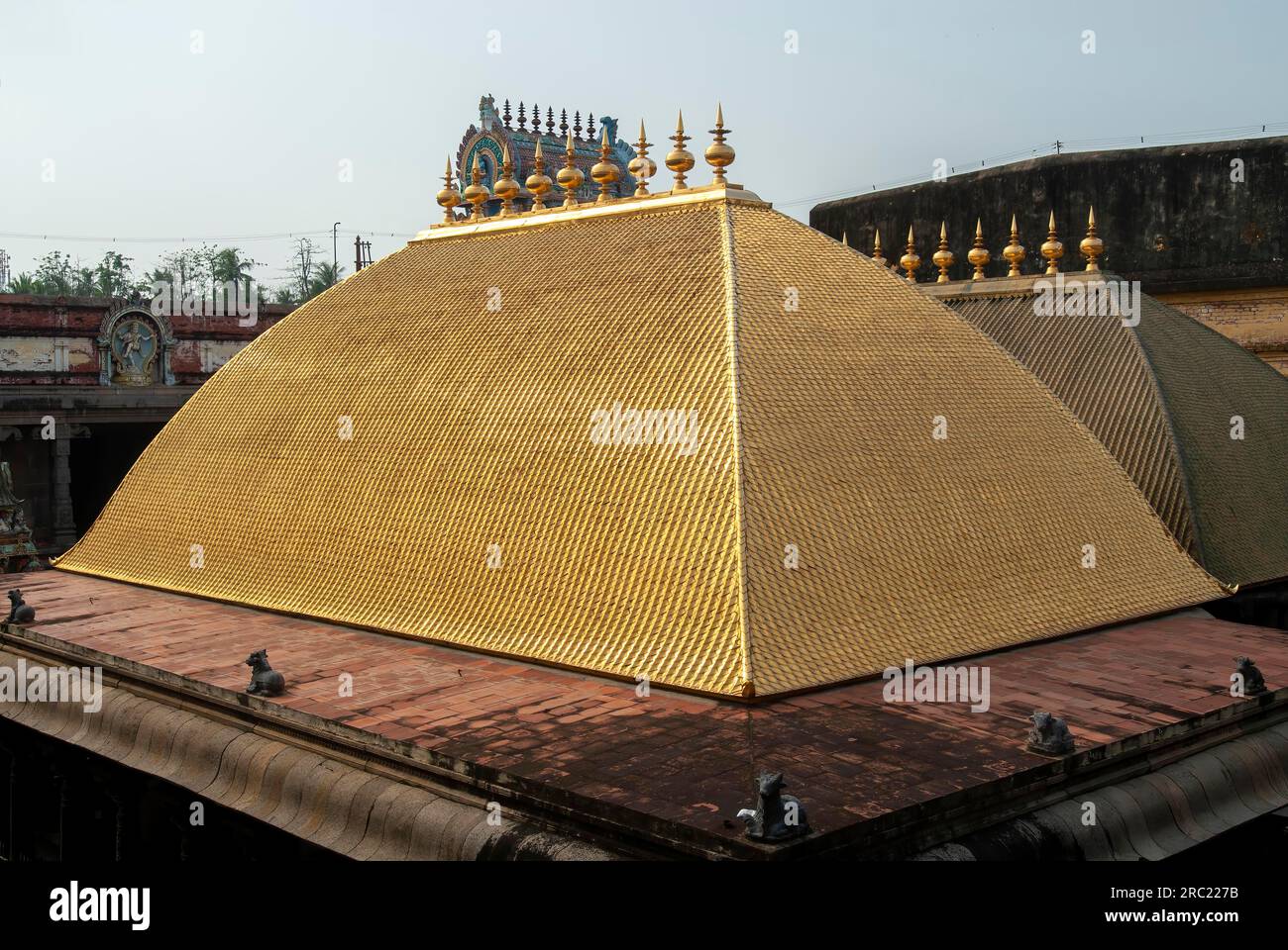 Golden tiled Chit Ambalam of Thillai Nataraja Temple, one of the five ...