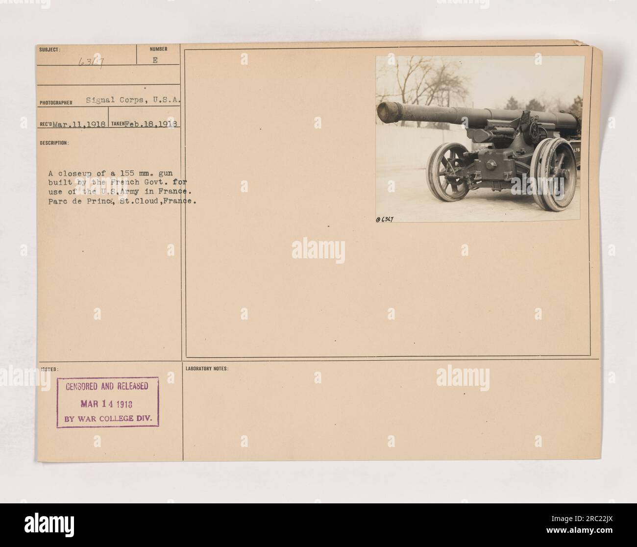 155 mm gun hi-res stock photography and images - Alamy