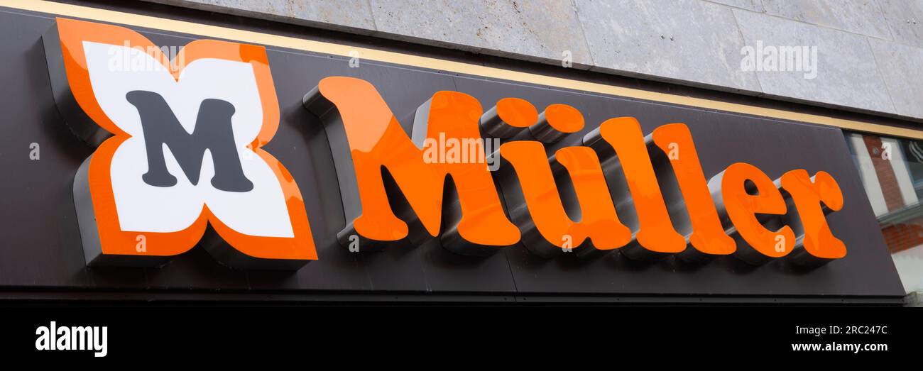 Mueller drugstore hi-res stock photography and images - Alamy