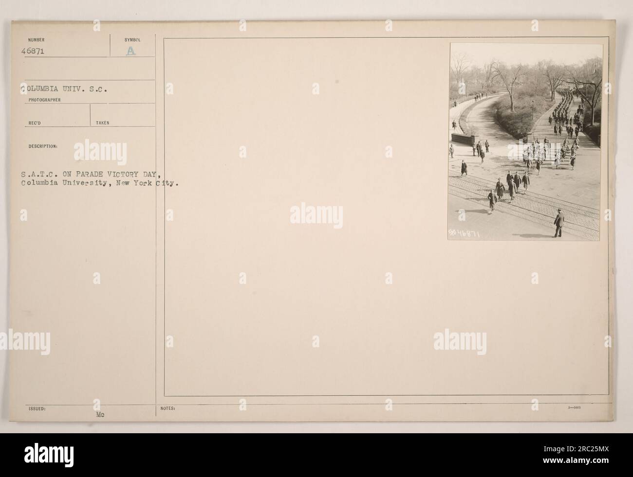 Soldiers from the S.A.T.C (Students Army Training Corps) at Columbia ...