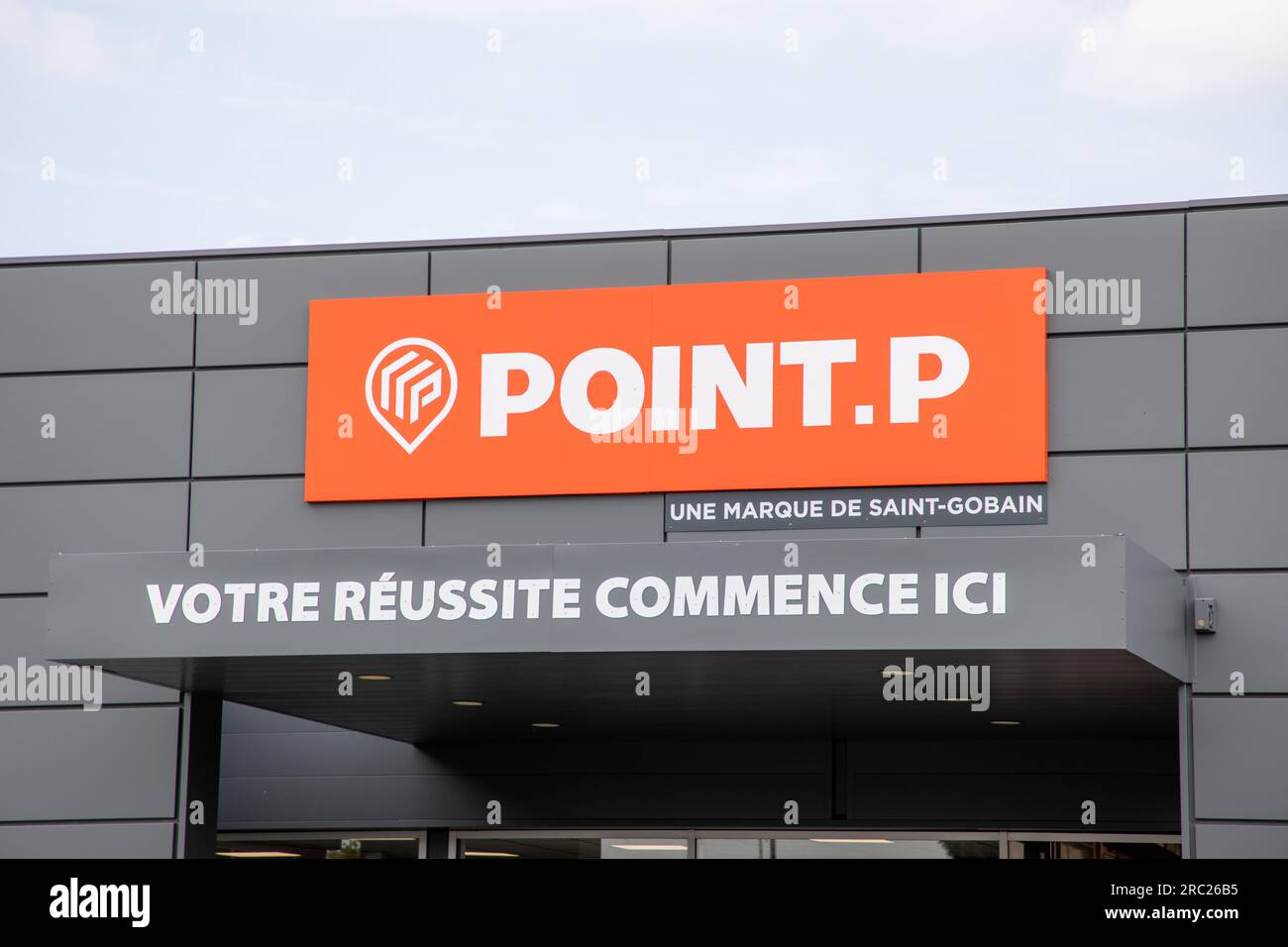 Point of sale materials hi-res stock photography and images - Alamy