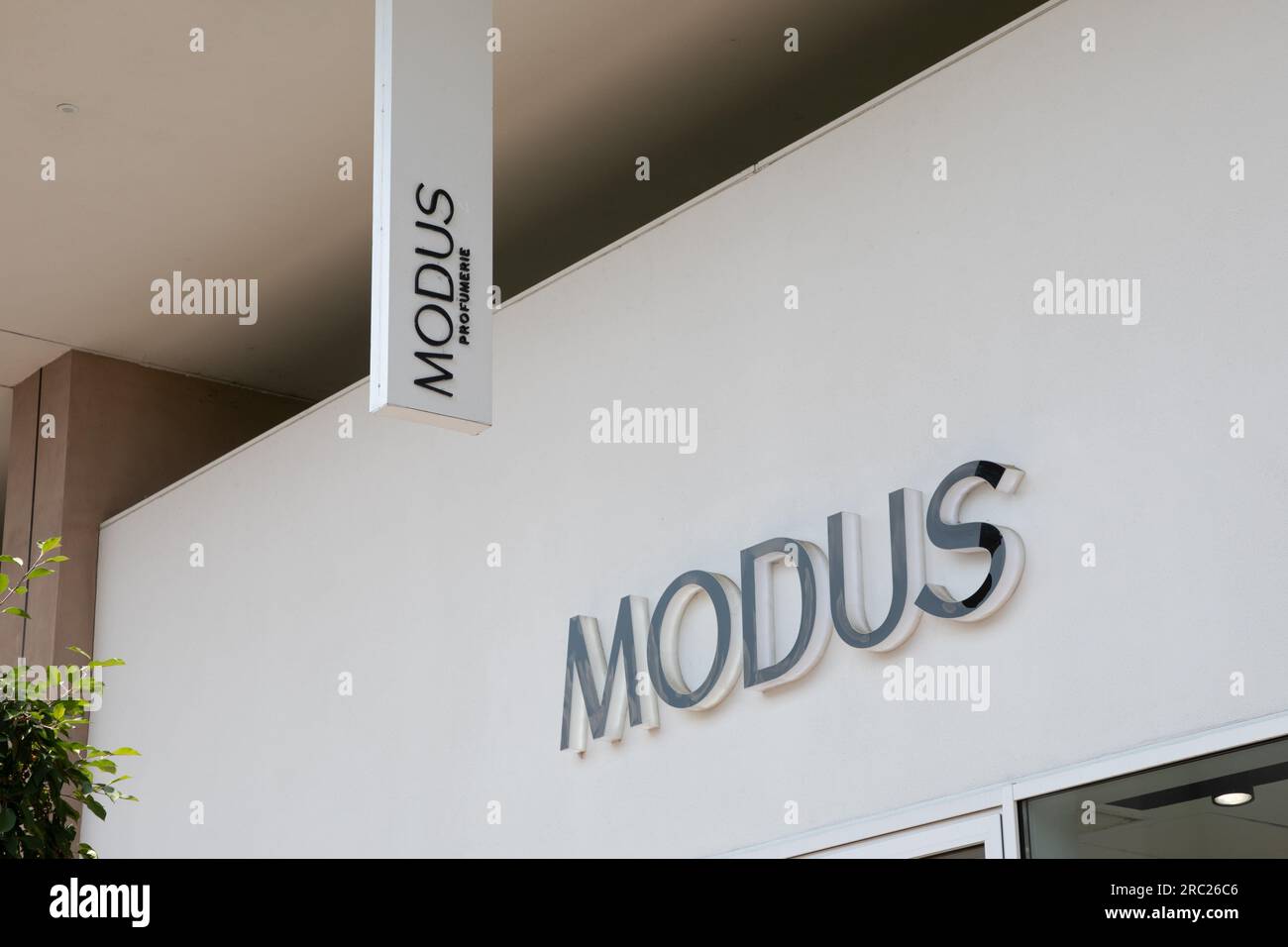 Logo modus hi-res stock photography and images - Alamy