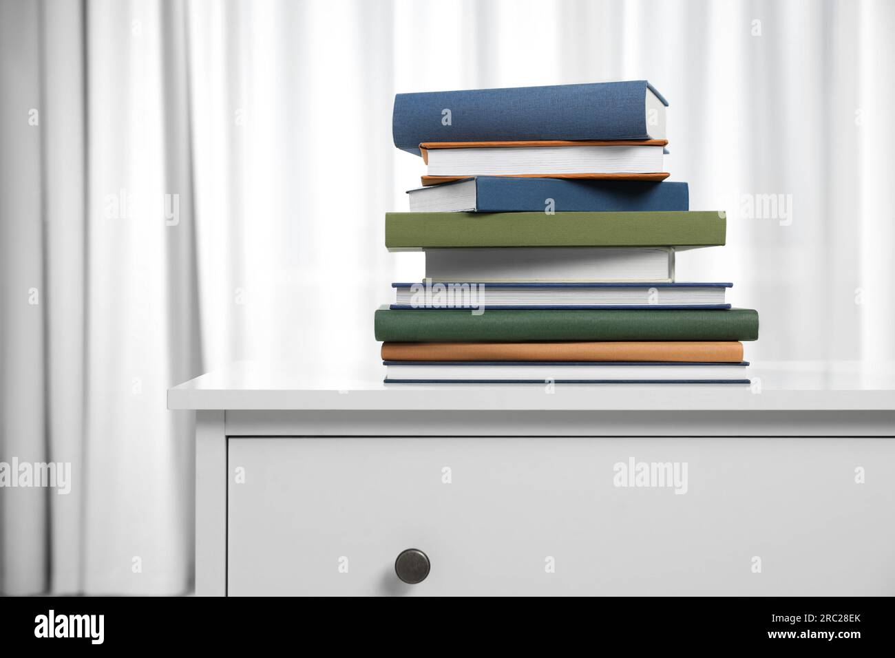 Chest drawers books on hi-res stock photography and images - Alamy
