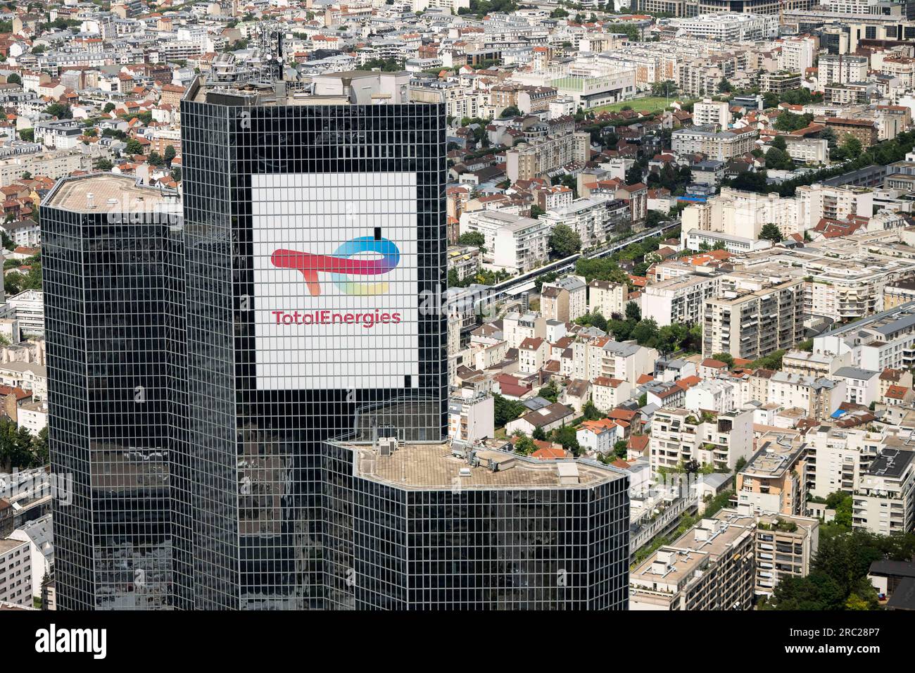 Totalenergies tower hi-res stock photography and images - Alamy