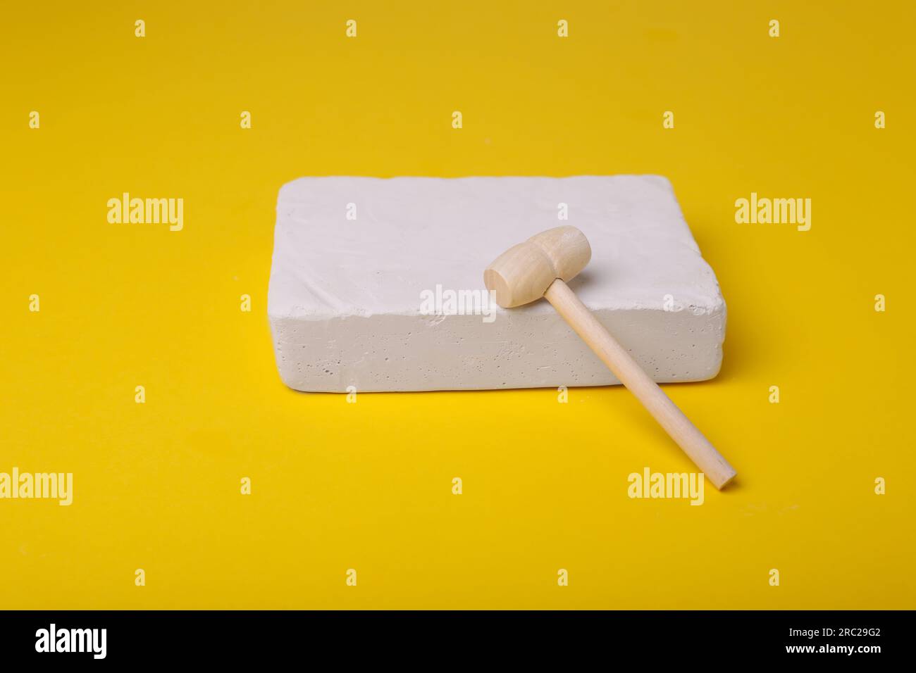 Wooden dinosaur kit hi-res stock photography and images - Alamy