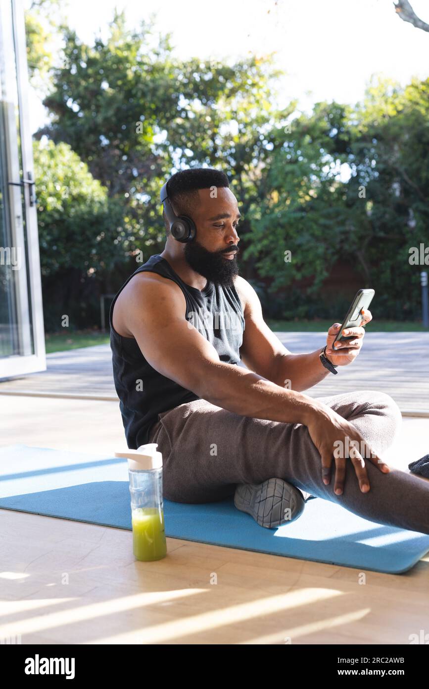 Sitting mat hi-res stock photography and images - Alamy