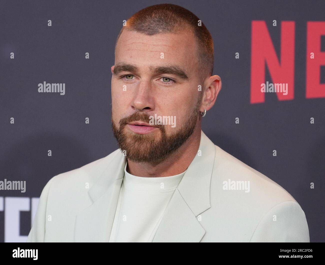 Travis kelce red carpet hi-res stock photography and images - Alamy