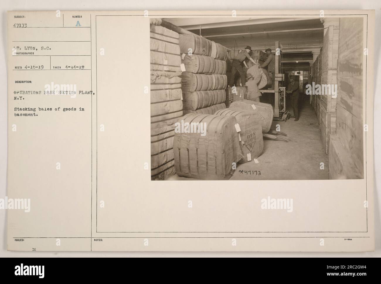 Stacking bales of goods hi-res stock photography and images - Alamy