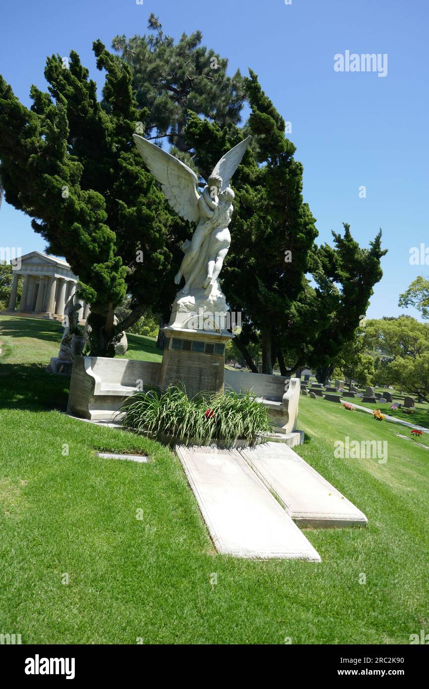 Lillian leitzel hi-res stock photography and images - Alamy