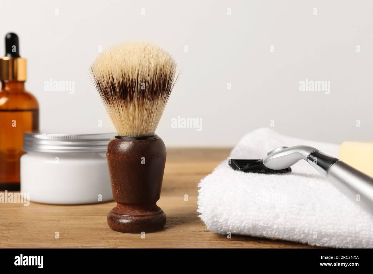 Set mens shaving tools hi-res stock photography and images - Alamy
