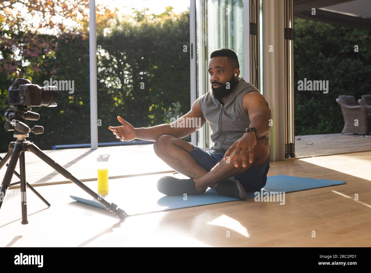 Sport video blog hi-res stock photography and images - Alamy