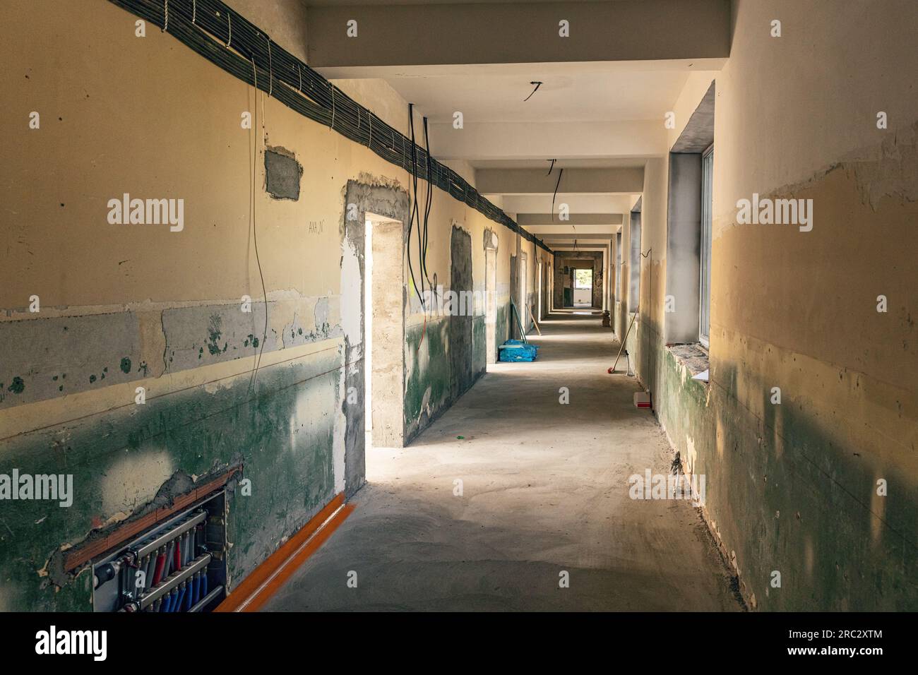 The commercial corridor hi-res stock photography and images - Alamy