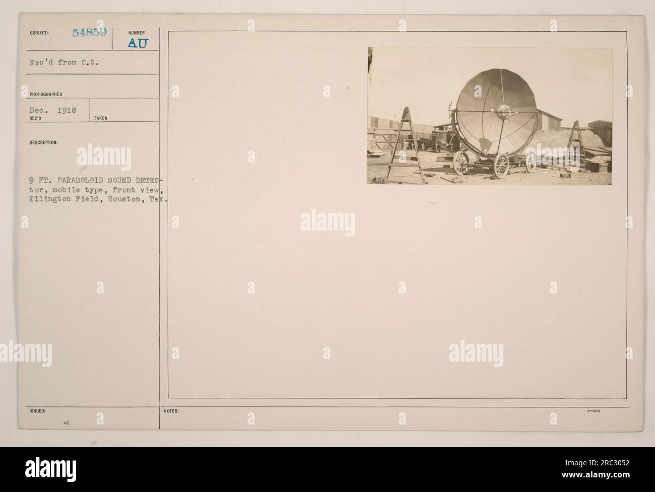 Parabolic sound detector hi-res stock photography and images - Alamy