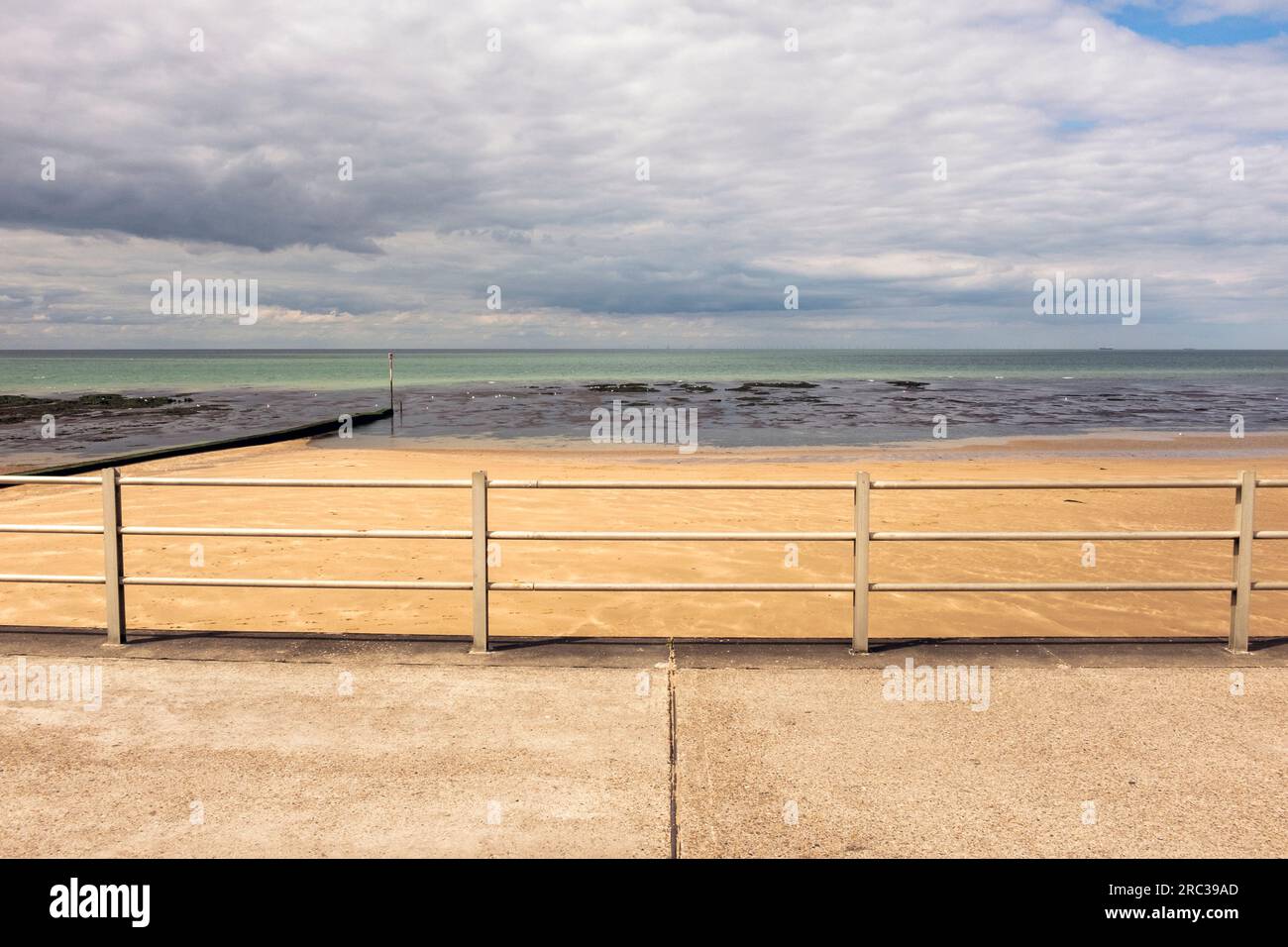 Seafront near the Cllftonville Lido, Margate, Kent Stock Photo - Alamy