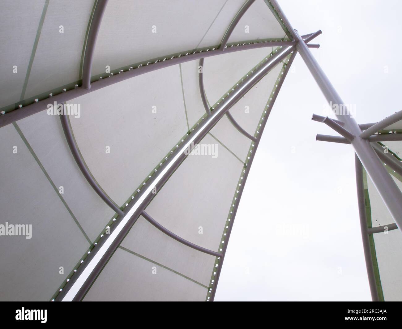 Cloth canopies hi-res stock photography and images - Alamy
