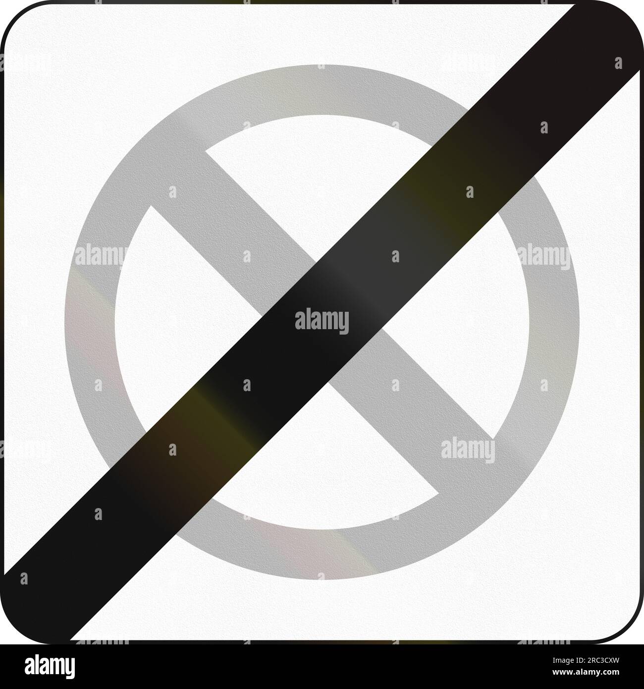 End of parking restriction sign hi-res stock photography and images - Alamy