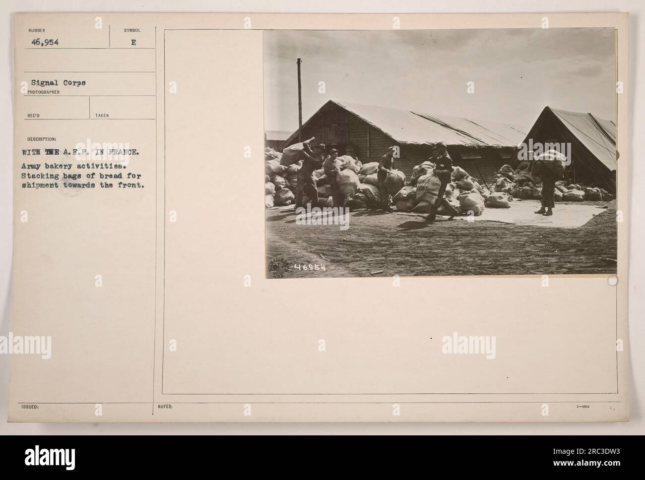 Army bakery activities hi-res stock photography and images - Alamy