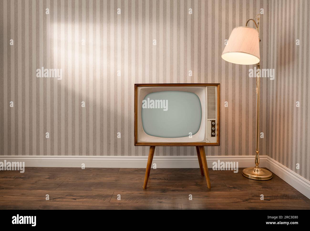 Room with blank tv hi-res stock photography and images - Alamy